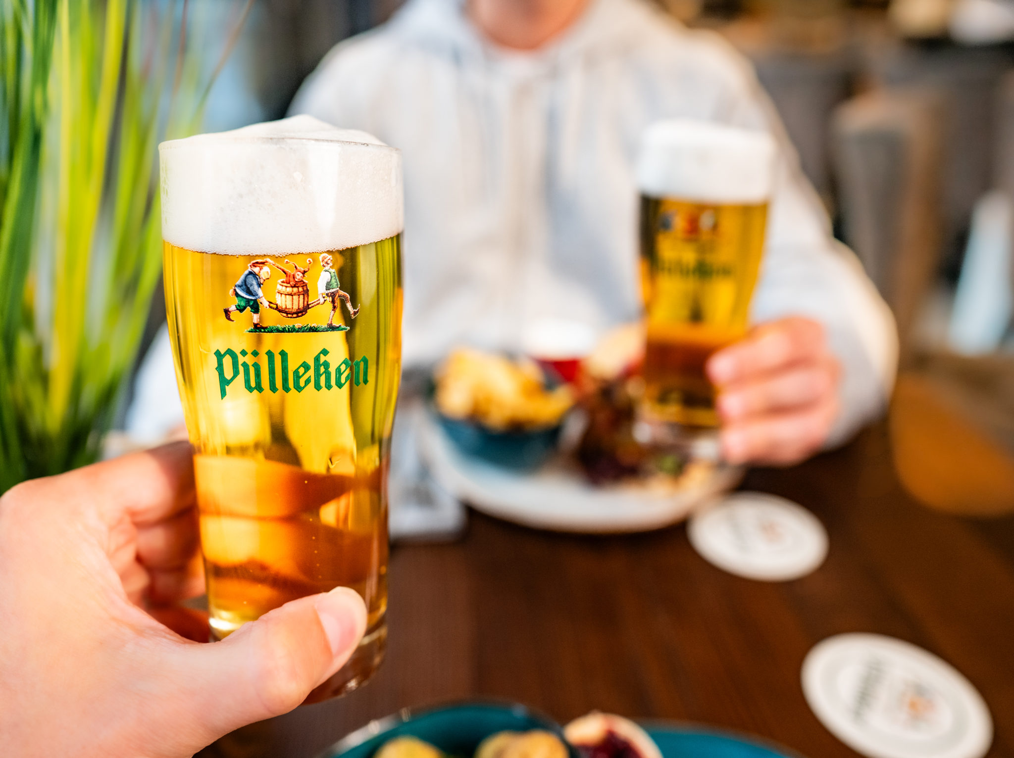 Genuss des hellen Pülleken frisch vom Fass erlebbar – VELTINS Bierpresse